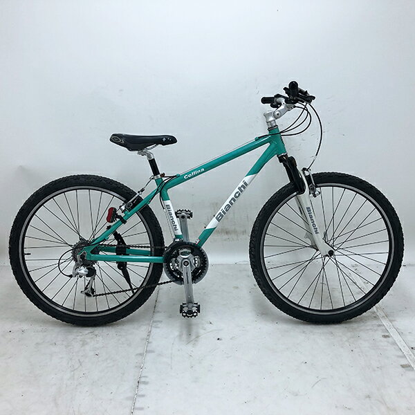 ◇◆◇◆◇ 商 品 情 報 ◇◆◇◆◇ 【外観ランク】　Aランク 【リユース・中古】　マウンテンバイク 【メーカー】　Bianchi 【タイヤ】　　26インチ 【ギア】　　　(前)3×(後)8 【カラー】　　グリーン系 ライト無し 前後Vブ...