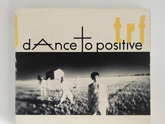 【収録曲】 　【01】Welcome to Funky positive world 　【02】SEE THE SKY 〜1999...月が地球にKISSをする〜 　【03】masquerade 　　他全13曲収録 ※スリーブケースに擦れ、...