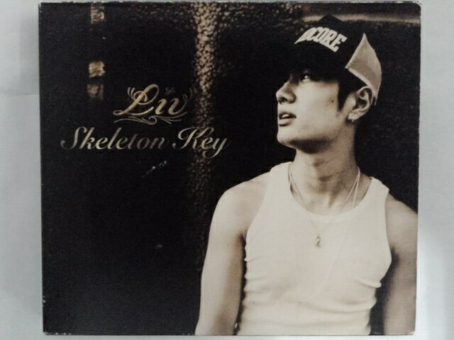 【収録曲】 　【01】Rebel 　【02】Evolution 　【03】May I be happy forever 　　他全17曲収録 ※スリーブケースに擦れあり。 ※ミニポスター付き ～商品状態に関しまして～ 　●　中古商品のため、特...