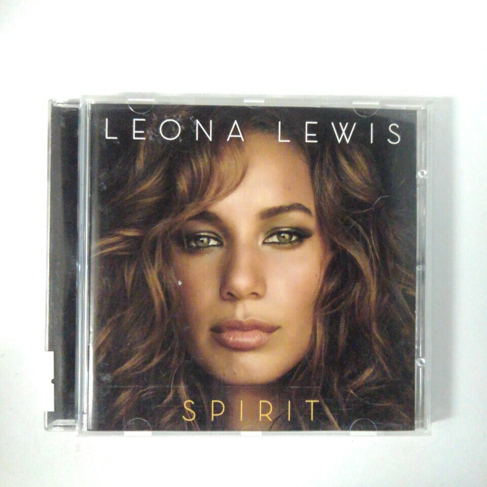 【収録曲】 　【01】BLEEDING LOVE 　【02】WHATEVER IT TAKES 　【03】HOMELESS 　　他全14曲収録 ～商品状態に関しまして～ ●中古商品のため、特典などの付属品、帯はついていない場合がございます。...