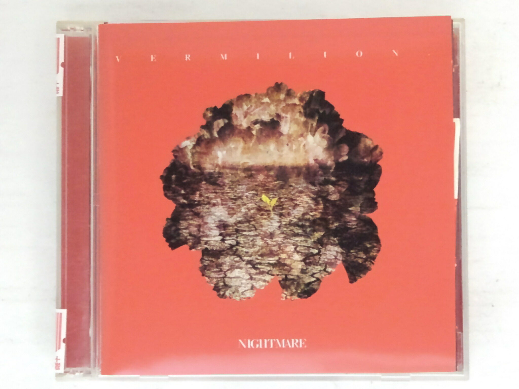 DISC1:CD 【収録曲】 　【01】VERMILION. 　【02】ByeBye 　　全2曲収録 DISC2:DVD 【収録曲】 　【01】VERMILION.Video Clip 　　全1曲収録 【画面サイズ】16:9サイズ 【時間】...