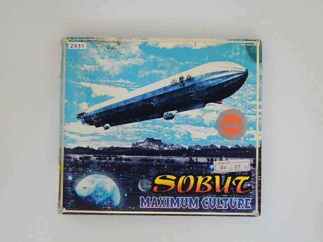 【収録曲】 【01】BOOOOM 【02】90's CULTURE BOOK 【03】SOBUT X WE GO! (ENGLISH VERSION) 他全13曲収録 ※紙ジャケットにレンタルシール・防犯シール・傷みあり。 ※歌詞カードに汚...