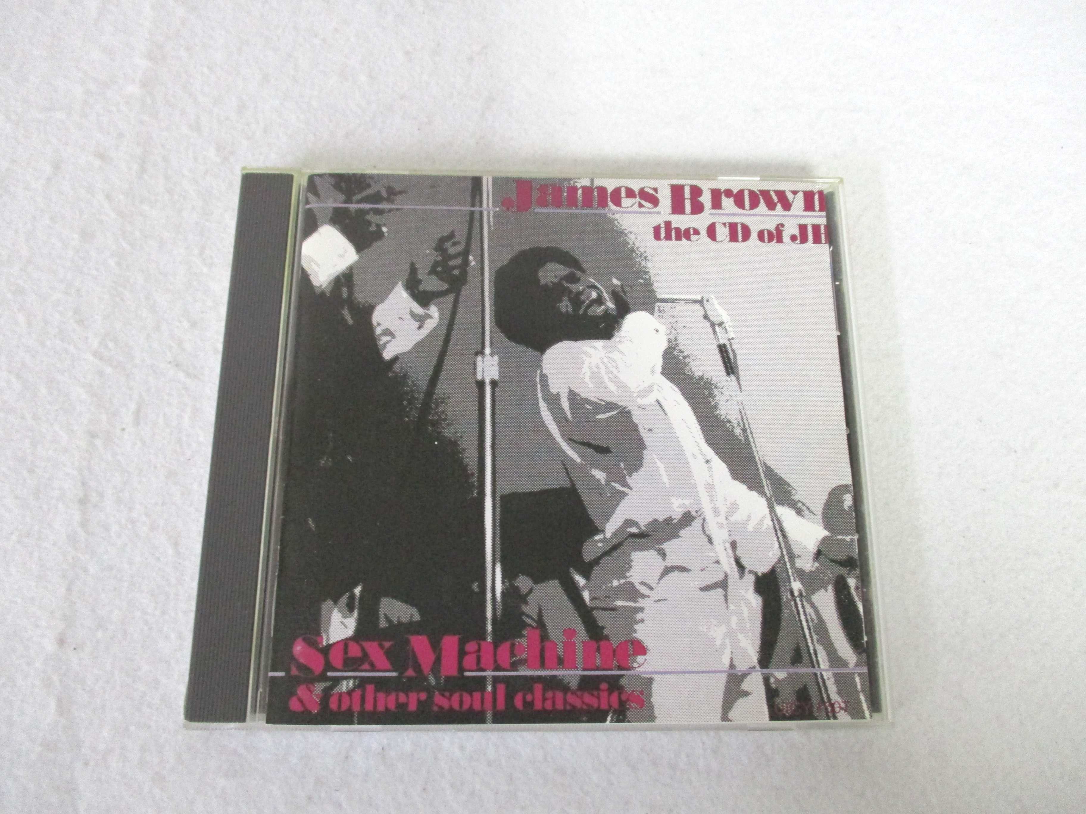 【収録曲】 　【01】DOING IT TO DEATH 　【02】SUPER BAD (Mono) 　【03】SOUL POWER (Mono) 　　含む全18曲収録 【状態】歌詞カードに劣化があります。 ★　必ずお読みください　★ --...