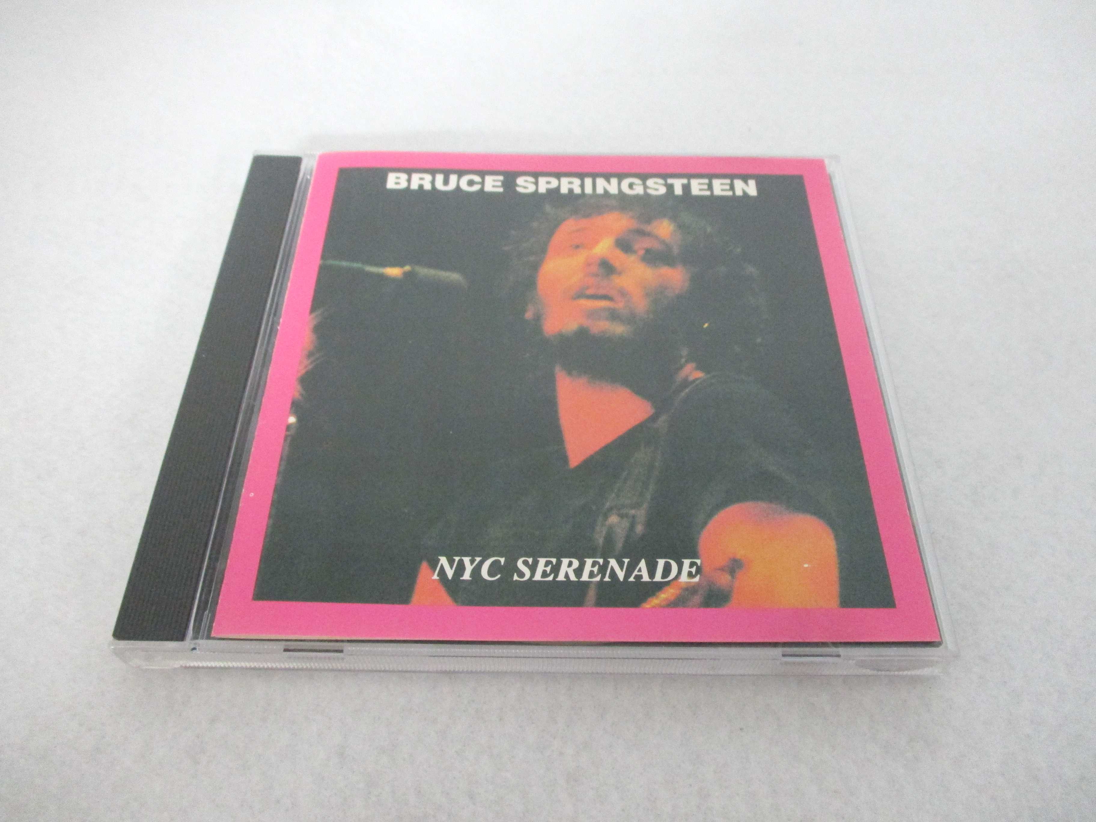 【収録曲】 　【01】WILD BILLY'S CIRCUS STORY 　【02】NEW YORK CITY SERENADE 　【03】SPIRIT IN THE NIGHT 　　含む全5曲収録 【状態】ジャケットに劣化があります。 ★...