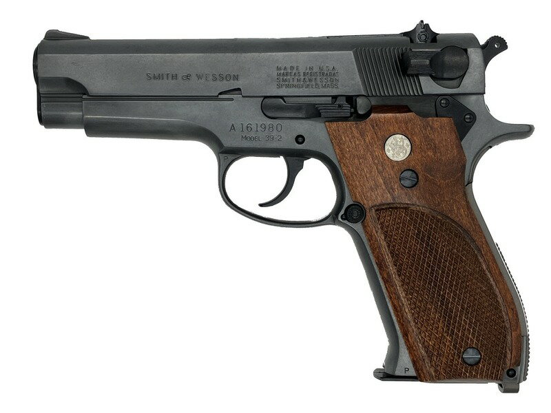 ★元祖 S&amp;Wオートマチック ブローバックモデル★ S&amp;W M39は、1950年代にスミス＆ウェッソン社が開発した、同社初のダブルアクション式オートマチックピストルです。 リボルバーを主力としてきたS&amp;W社が、新たな...