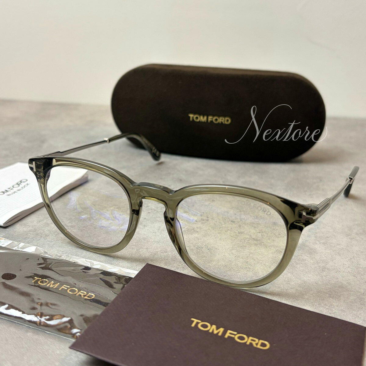 ブランド トムフォード 型番 TF5905B カラー 096 モニターの発色具合によって実際のものと色が異なる場合があります。 サイズ レンズ横幅-ブリッジ幅-テンプル長さ　49-21-145(mm) 原産国 イタリア 素材 プラスチック ...