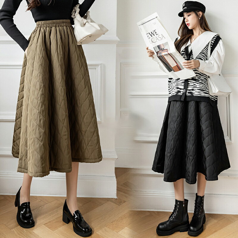 レディース キルティング スカート ロングスカート フレア Aライン 体型カバー 防寒 秋冬 ボリューム ミモレ丈 大人かわいい着こなしを実現するキルティングスカート 上品な丈で大人かわいい着こなしを実現するキルティングスカート。ふわりと広...