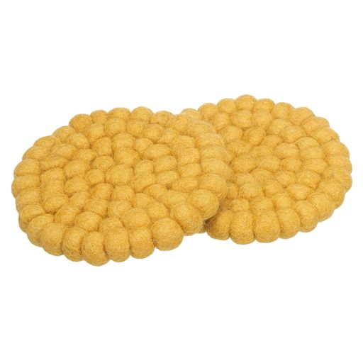 素材:ウール;カラー:イエロー;直径:10cm/3.94インチ;パッキングリスト:フェルトコースター2枚 特徴:これらのウールフェルトコースターは、多くの小さな丸型ウールフェルトボールを手縫いしたもので、新しくて面白く、テーブルの上のかわい...