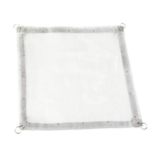 焚火台用交換耐熱メッシュシートです。 【サイズ】約42x42cm 【材質】メッシュシート:特殊耐熱鋼FCHW2 【重量】約165g (※メッシュシートのみの販売となります。) メッシュ素材を採用しており、下方から空気を吸い上げることができま...