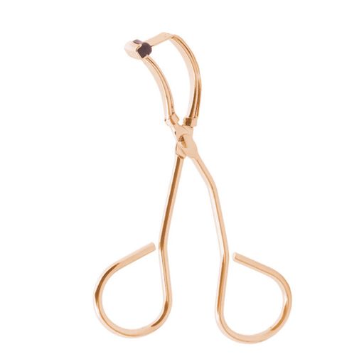 カーブ形状でまぶたにフィットし、持ち上げることでまつげの根元からしっかりと挟みます。軽くてコンパクトなので、カバンに入れやすく、家族、旅行、更衣室、美容室などに適しています。