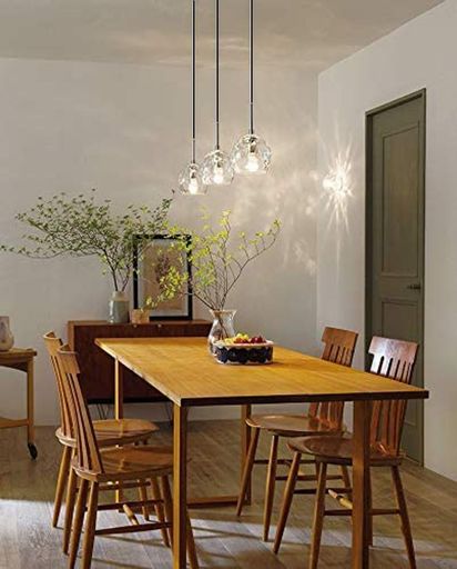 ダイニング照明 【商品の概要】北欧インテリアを感じさせるロングライフデザインのペンダントライトです。バランスよく重なココナッツの上下から広がる柔らかなあたたかい光が、お部屋を優しく照らします。洗練されたシルエットの飽きの来ないデザインは長く...