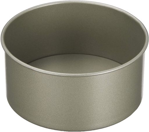 ケーキ サイズ:径10x5cm 本体重量:90g 初心者にもおすすめのベイクウェア。ムラのない熱まわりで焦げ付きにくく、きれいな焼き上がりのままお皿にうつせます