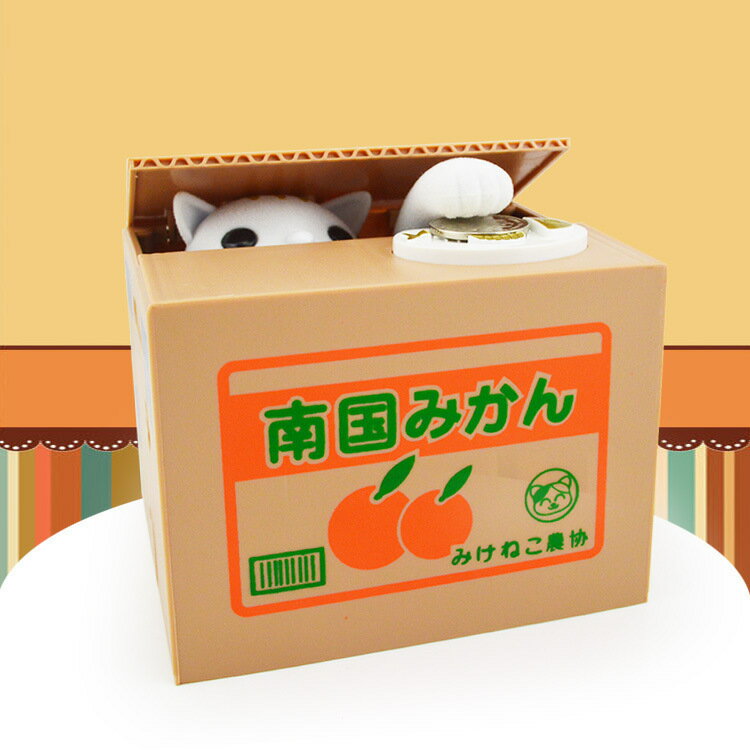 ただ貯めるだけじゃつまらない。この電動招き猫貯金箱は、遊び心いっぱいの仕掛けで、自然とお金を貯めるくせが身につく、今までにない貯金箱です。 つい見たくなる、貯めたくなる3つの魅力 お札を吸い込む不思議な動き センサーがコインを感知すると、愛...