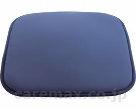商品の仕様 ●サイズ／幅40×奥行40×厚さ3.5cm ●重さ／約400g ●材質／ポリエステル、ポリエステル立体編物、活性炭 ●生産国／日本 ●ケース入数/12 商品の説明 ・座面高さ調節不要、厚さ3.5cmの薄型。 ・通気性重視の6層構...