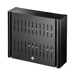 モニタ裏にスッキリ収納。VESA取付けHDDボックス。●HDDや小型PCをモニタ背面に収納できるボックスです。 ●据置き型のサイネージの使用に最適です。 ●中棚付でタップも収納出来ます。(中棚た2段階で設定可能です。) ●鍵付きボックスとな...