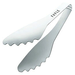 FAVLE スマートトング 翠 ミニ BOXタイプ シルバー手のひらに収まるコンパクトサイズ。 においの強い食材も直接触れずに調理できるので、何度も手を洗う手間が省けます。商品サイズ : 50×155mm×板厚1.0mm 重量 : 55g ...