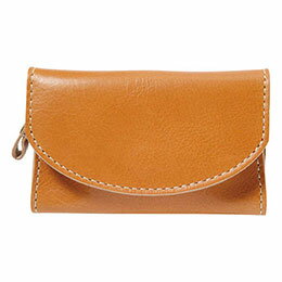 ヌメ革小銭入 キャメルカードポケットにお札も入れておけば、ちょっとしたお出掛けにとっても便利。 革の存在感が魅力の小銭入です。 ホック開閉式。 ファスナー小銭入・カードポケット×各1室。メーカー品番 : OJ-0404 サイズ : 6.5×...