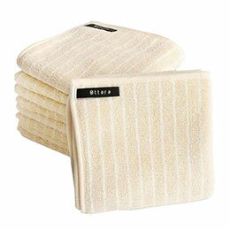 頑固な油汚れも水だけでキレイに落とす! 油汚れクロス、5枚セットガスレンジや、IHコンロ周り、電子レンジや冷蔵庫にも水だけだから安心してご使用いただけます。●素材 : ポリエステル85%、綿15% 保証期間 : 90日 生産国 : 中国