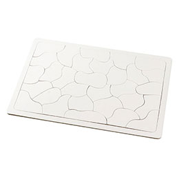 自由にお絵かきして自分だけのパズルをつくろう!大判サイズで書きやすい!セット内容 : 本体のみ 商品サイズ : 310×510×5mm 材質 : 紙 梱包形態 : 袋入り 生産国 : 中国 保証期間 : 初期不良対応