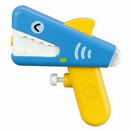 ピストル型で持ちやすい かわいいサメの水鉄砲小さなお子さまの手でも持ちやすい、ピストルタイプのサメのみずてっぽうです。 引き金を引くだけの簡単操作で、小さなお子様でも楽しく遊べます。 夏のプールや水遊び、アウトドアイベントに大活躍するアイテ...