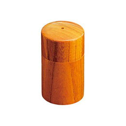 筒型塩入 1ッ穴 (約φ4×H7.3cm) ナチュラル木製筒形の塩入れ(1ッ穴)です。 ケヤキ材の落ち着いた雰囲気で、卓上を演出します。●サイズ : 約φ4×H7.3cm ●保証期間 : 初期不良対応 ●生産国 : 日本