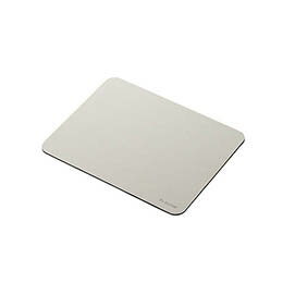 スムースクロス採用。マウスが滑りすぎない程よいグリップ感のポリエステルクロスを使用した標準サイズのシンプルマウスパッド