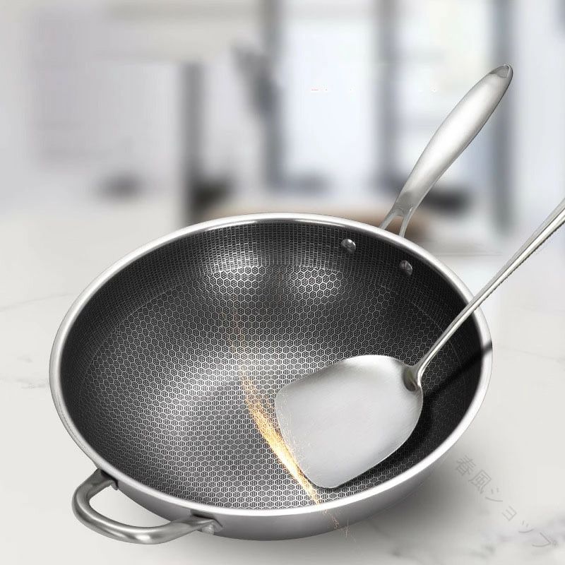 この商品について【強化ガラス蓋＋多機能設計、一鍋中華料理】 耐熱ガラス蓋付きで、調理中の様子が確認でき、火加減の調整が簡単です。炒め物、煮物、調理が1つの鍋ででき、炒め物、ステーキ炒め、煮物、揚げ物などのシーンに対応しやすい（IH調理器/ガ...