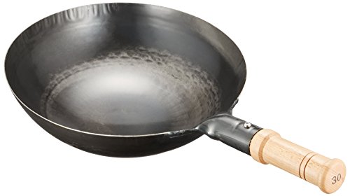 ブラック/30cm/30cm・パッケージ個数:1・内寸:30cm・深さ:90mm・製品重量:1040g・材質:鉄・木・山田工業所の中華鍋は打出しいという製法でひとつひとつハンマー機械で数千回たたいて作られています。商品紹介 ●数千回叩いて造...