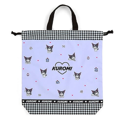 クロミブルー/-/256005・Style:クロミ・本体サイズ：約幅31×奥行7×高さ32cm。主な材料・原料：ポリエステル、綿・名前スペース付き総柄デザインの部分は、商品によって柄の出方が若干異なります。・C2005 2023 SANRI...