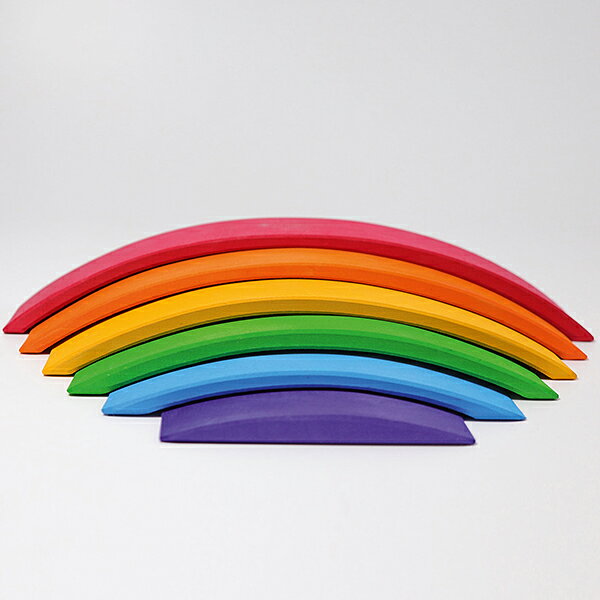 個性的な色彩をしたグリムス社の玩具。それは自然界の「虹」の色をお手本としています。グリムス社の玩具を手に取った人たちの心に様々な表情で語りかけ色彩の喜びに溢れたせかいへと誘います。■サイズ：最大ピース約41cm■内容：6ピース■対象年齢：2...