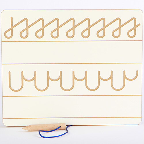 知育玩具 教育 木のおもちゃ 木製 知育 木製玩具 玩具 子供 キッズ 幼児 保育園 幼稚園 学習保育園や幼稚園向けの保育玩具で、一般の玩具より丈夫にできています。一人用のアルファベットの筆記体のペン使いを学ぶためのパネルです。運筆運動で円...