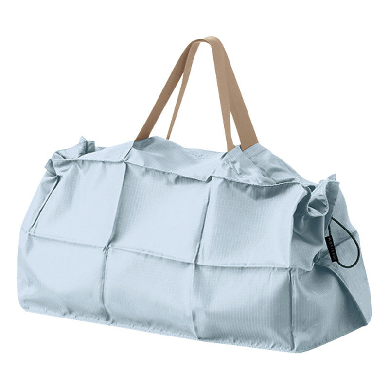 【商品説明】プリーツ加工されている生地を使用しているのでプリーツに沿ってパタパタするだけで簡単に畳めてコンパクトに持ち歩けます。入り口が広く、物の出し入れがスムーズ! 【内容】本体（約44g）（約555×180×190mm）×1 【型番】T...