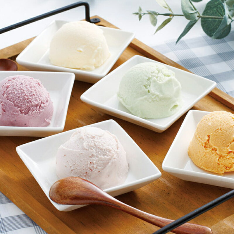 【商品説明】北海道牛乳を使用したアイスセット。人気のバニラに赤肉・青肉メロンやハスカップ、ストロベリーの4種のフルーツの味も楽しめます。 【内容】バニラ（80ml）・赤肉メロン（80ml）・青肉メロン（80ml）・ハスカップ（80ml）・ス...