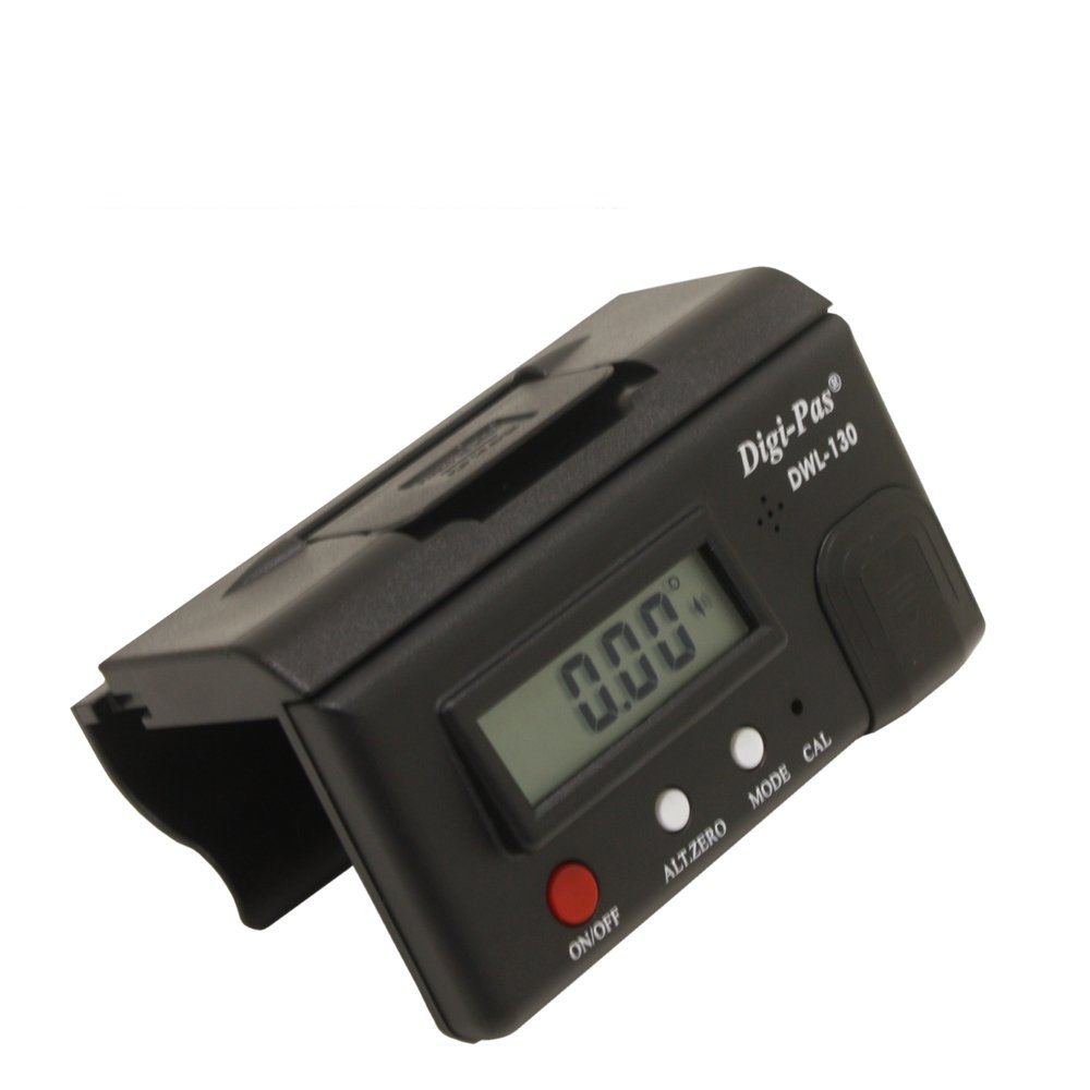 デジタル・黒 D130・「デジタル」「ハンディポケットサイズ」「使いやすさ」「簡単に固定して取り外し可能」。任意の角度を基準 Alt. Zoとして設定可能。0°のポジションの際はブザー音でお知らせ。測定範囲: 0° ~ 90° 4×90°3...