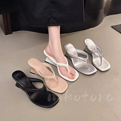 商品名 ミュール　lady-2648 商品詳細 ヒール：7.5cm 色：ブラック、ホワイト、シルバー、カーキ セット内容：靴 ●季節感：：春夏 ●スタイル：ファッション 通勤、カジュアル 大人気！おしゃれなアイテム♪ 輸入等の際に発生致しま...