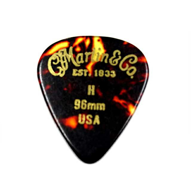 マーチン（マーティン） 正規日本国内流通ピックです。 マーチンティアドロップタイプの形になります。 べっ甲柄のピックです。 内容は1枚です。 ポイントの消費などにいかがでしょうか？　
