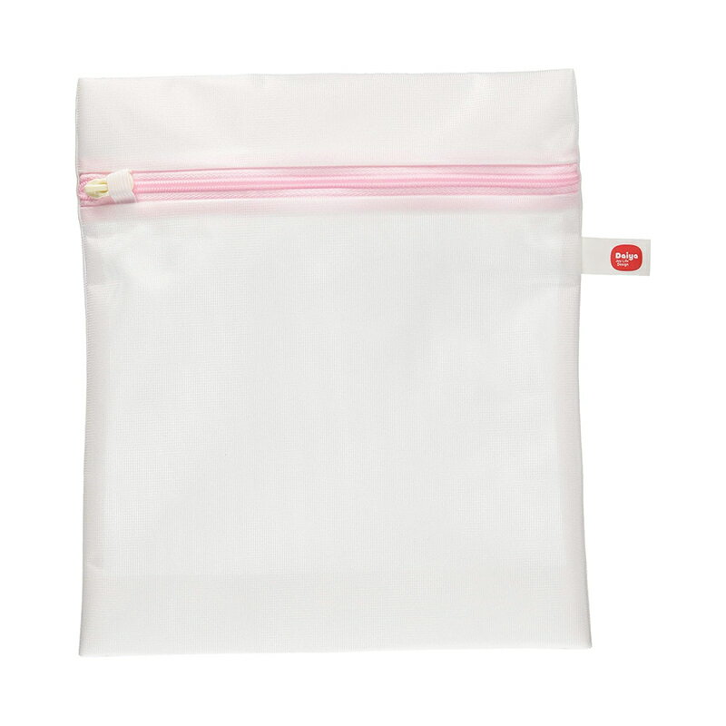 特徴1:ストッキングなどの繊細な衣類を優しく洗う 特徴2:衣類を傷つけないナイロン製 特徴3:糸クズの侵入を防ぐ目の細かいメッシュ生地 特徴4:他の洗濯物を傷つけないファスナーカバー サイズ(約) 横21cm×縦23cm 素材:ナイロン 容...