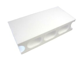 スタンダードなコンクリートブロックをかたどった発泡スチロール製のブロックです。 軽くて丈夫なことで知られており、化粧板を重ねてラックにしたり、インテリアや店舗ディスプレイとしても良くつかわれております。　 なお、発泡スチロール同士を接着する...