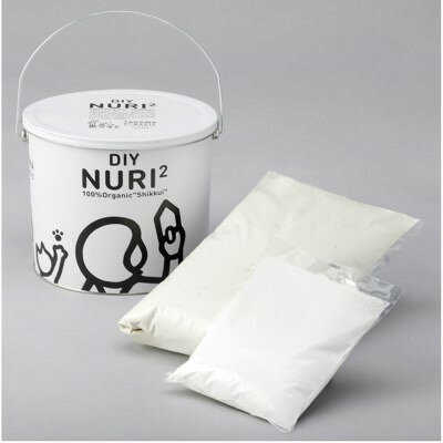 「100%自然素材」で作られた安全安心なDIY用しっくいです。 仕上材には、古来の製法通り左官職人が自ら配合する際に使用してきた石灰石を原料とする消石灰、植物繊維の麻スサ、海藻から抽出される糊だけにこだわり、100%自然素材のみを使用してい...