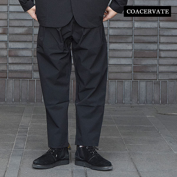 　商品説明 COACERVATE(コアセルベート) ●商品説明 高機能2レイヤーナイロンを使用したテーパードイージーパンツ。 UV加工、撥水機能、耐久性、防風性に優れた2レイヤー素材で製作し、 着回し良く機能的なアイテムへと昇華。 堅くなり...