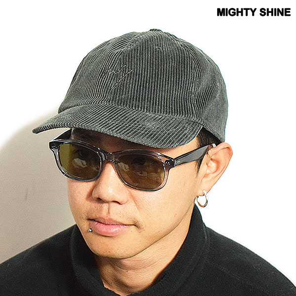 　商品説明 Mighty Shine マイティーシャイン フラットバイザーで刺繍入りのキャップ。 フロントにMyに見える刺繍、本当はMightyshineの頭文字MS。 ただMyに見えることからMy BB Capを名付けられた シンプルかつ...