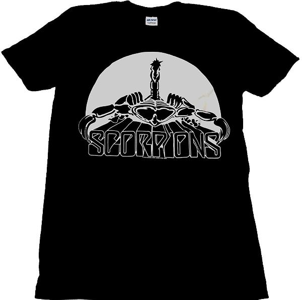 ドイツのハードロックSCORPIONS Tシャツです バックプリントはありません イギリスのオフィシャルショップからの輸入品です 【サイズ詳細】 Sサイズ　着丈68cm　身幅（脇下）44cm Mサイズ　着丈71cm　身幅（脇下）48cm L...