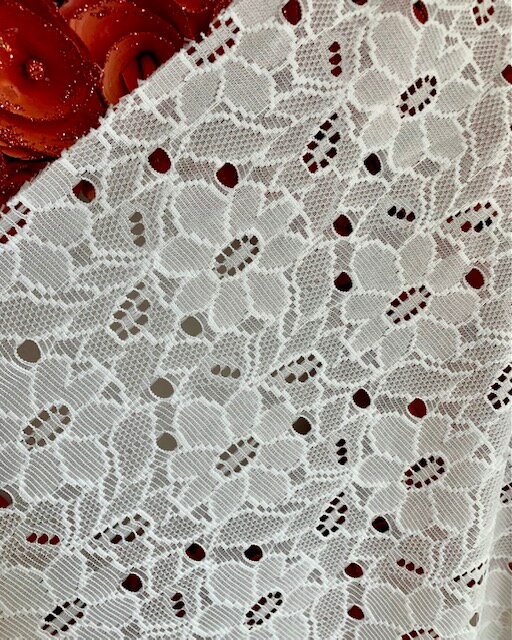 商品情報素材/材質ポリエステル100%サイズ/寸法140cm×30cm注意モニター発色の具合により色合いが異なる場合がございます。ポリエステル100%の洗える花柄レース【白】NB2490T日本製（福井県産） レース　日本製　レース生地　白レ...