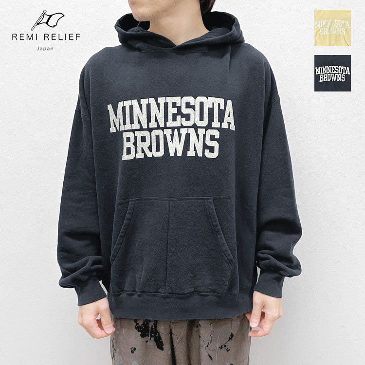 SP加工3飛び裏毛パーカー(MINESOTA BROWNS) 品番 RN29373154 ヴィンテージスウェットに見られる3飛び裏毛を再現したレミレリーフの新しいスウェット。 「3飛び裏毛」は、裏糸のループ目を数目飛ばして甘く編む技法で、独...