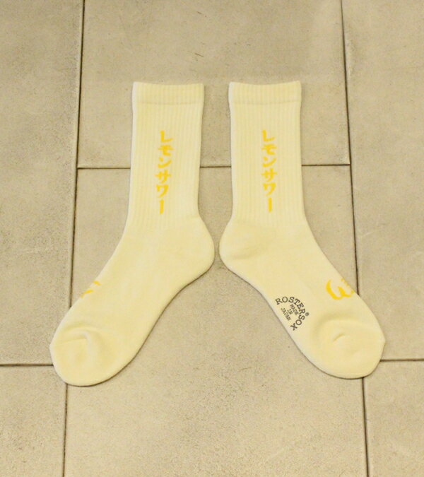 [ ROSTER SOX / ロスターソックス ] ◇LEMON SODA socks 遊び心あふれる楽しいデザインのレモンサワーソックス。 両サイドに配置された「レモンサワー」のロゴが特徴的なソックスです。 ペールイエローに色鮮やかなイエ...