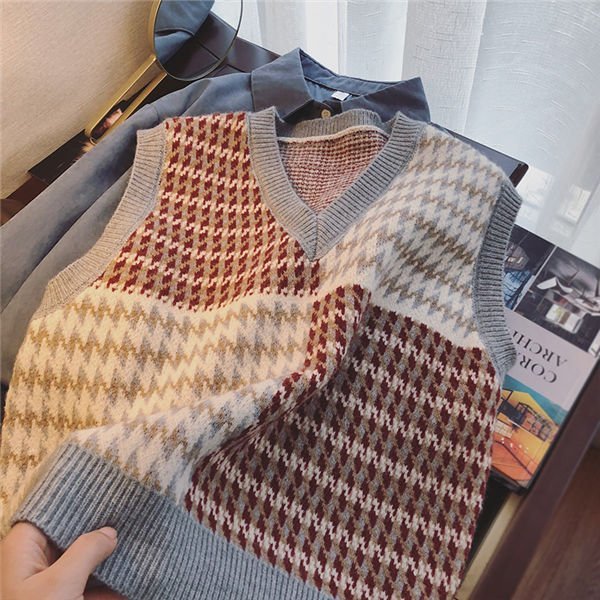 シンプルなデザインで色 と着回しができ、コ ディネ トの幅が広がります。保温性もありながら、着心地も抜群です。ボトムやインナ を選ばずコ デを楽しめるシンプルで、オシャレなデザイン。マットな生地は質感も滑らかで気持ちいい着心地。■サイズS ...