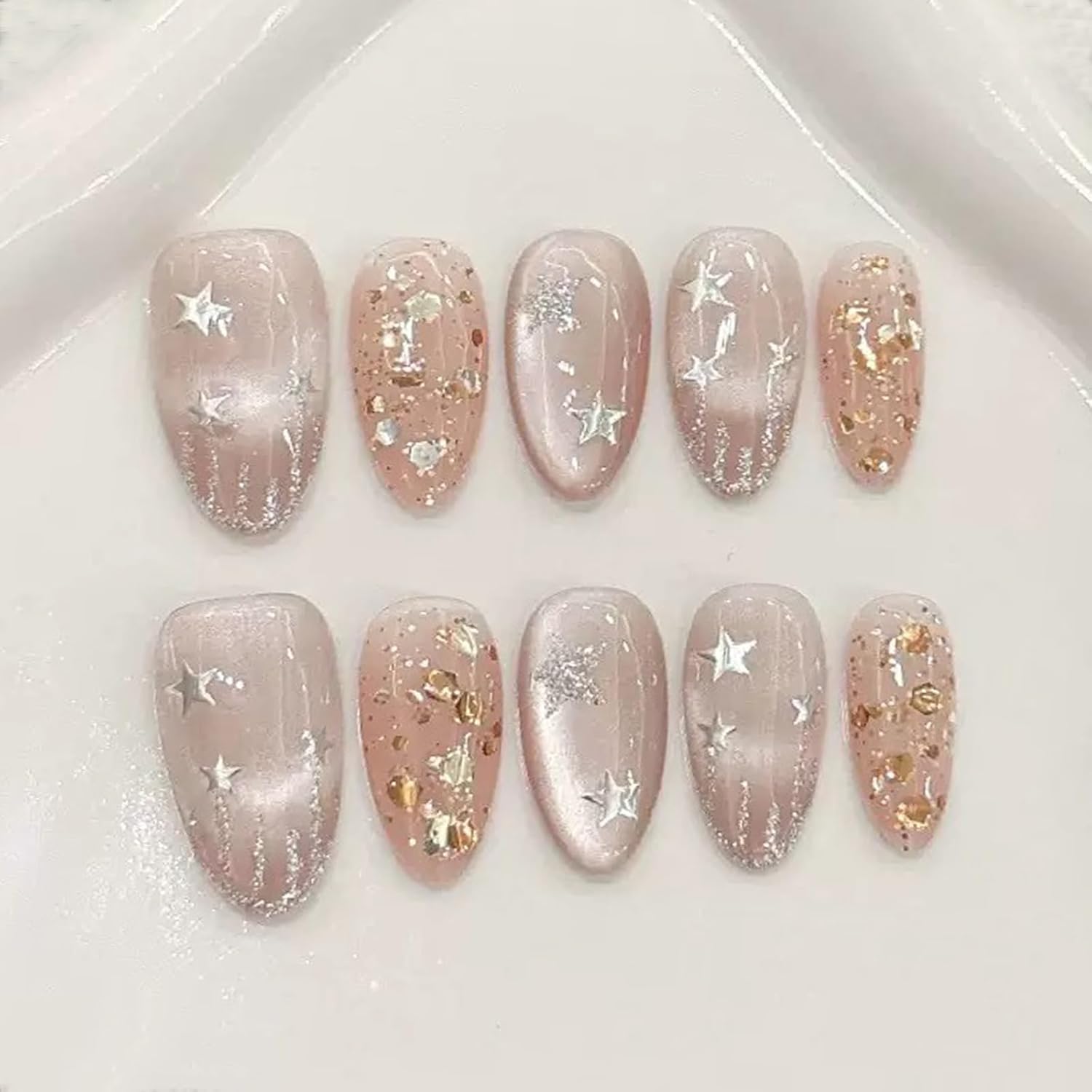 商品情報【なぜ手作りネイルチップを選ぶのか？】 1. 手作りネイルチップはより精巧です。 2.複数のサイズ選択肢を提供し、大人も子供も快適に使用できます 3. 高品質の原材料を使用すると、より耐久性があります。 4. オフラインのネイルアー...