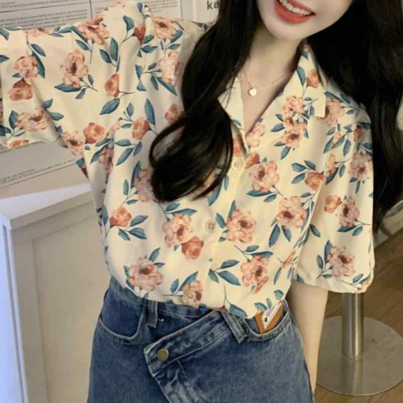 シャツ レディース ブラウス 花柄 半袖 シフォン トップス 韓国風 デザイン性 小花柄 通学 通勤用 カジュアル 春夏 おしゃれ きれいめ・素材: シフォン・主素材成分: ポリエステル・柄: 小花柄・スタイル: カジュアル・袖丈: 半袖・...