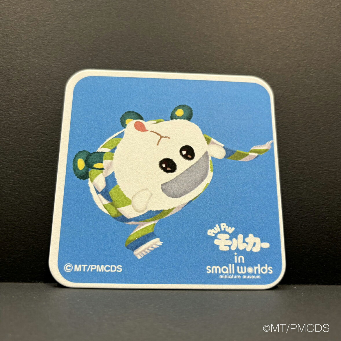 『PUI PUI モルカー』×small worlds オリジナル　コースター（シロモ） 置いておくだけでも可愛い！『PUI PUI モルカー』×small worldsコラボイベント描き下ろしイラストを使用したコースターが通販にて帰ってき...