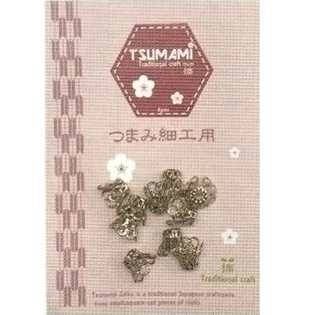 【商品画像について】お使いのモニタや環境により、実物と色が違って見えることがあります。ご了承ください。座金 Aタイプ 直径10mm 10個入(シルバー)つまみ細工を華やかに仕様■合金製　■約 直径1cm×高さ0.8cm (展開時直径1.6c...